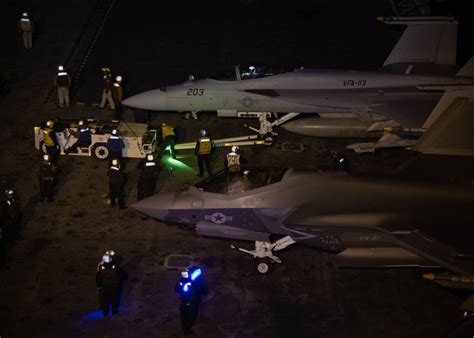 Dvids Images Uss Carl Vinson Cvn 70 Night Time Flight Operations