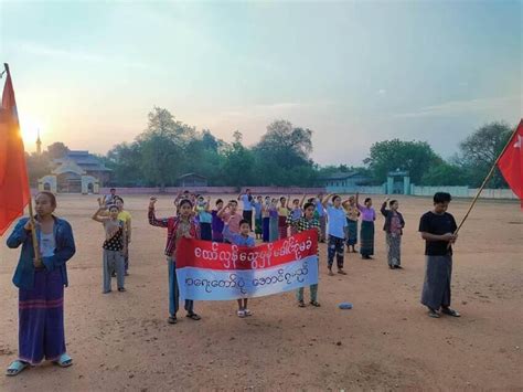 ယင်းမာပင်တွင် စစ်အာဏာရှင် ဆန့်ကျင်ရေး မြောက်ခြမ်း သပိတ်အင်အားစု ချီတက် သပိတ်မှောက် Khit Thit Media