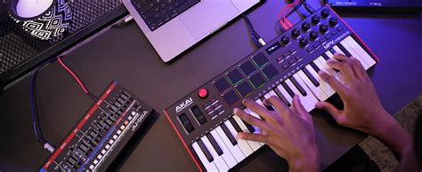 Amazon Com Akai Professional MPK Mini Plus USB MIDI Keyboard Controller With Mini Keys