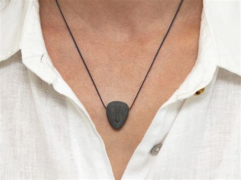 Pendant With Cycladic Head Museum Of Cycladic Art