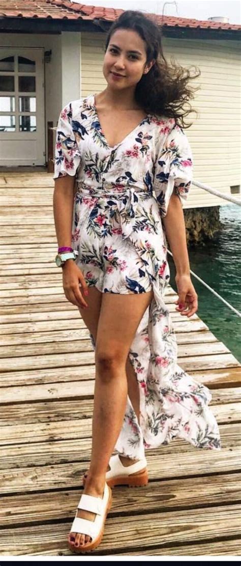 Hot Sexy Katherine Escobar Farfan Bikini Pics