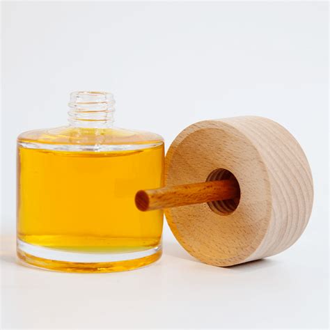 Luxury Empty Glass Packaged Reed Diffuser Bottle 50ml Perfume Bottles With Scented Liquid Daxin