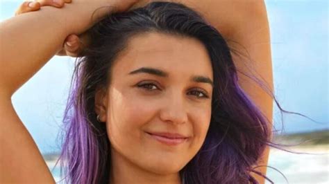 7 Hot Sexy Brenna Yaeger Bikini Pics