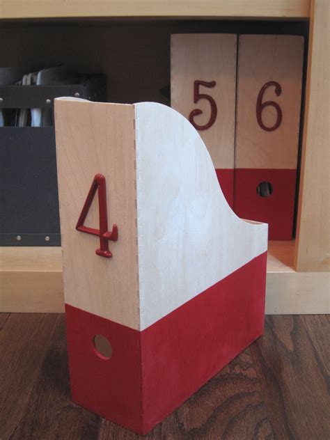 Signed And Numbered Typography In Decorating