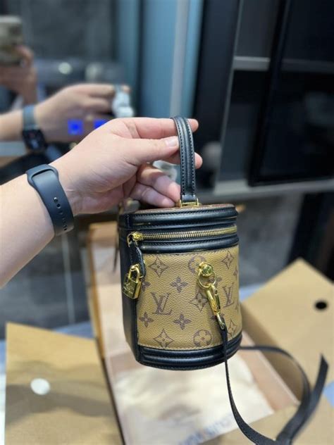 Lv家 Cannes 水桶包發財桶發財桶越用越香百搭實用 黑色真皮帆布涂層配牛皮材質q尺寸17c No68598 Yahoo奇摩拍賣