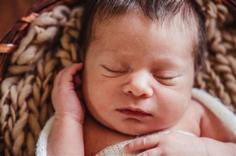 Newborn Session Lillianne Sharp Phot