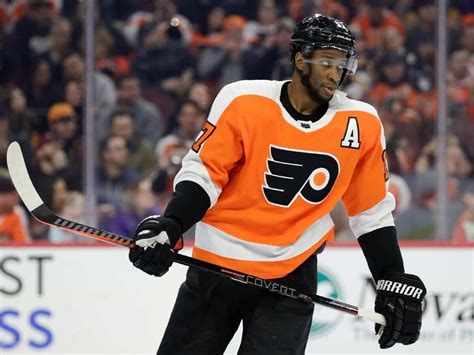 Im Done Former Flyers Forward Wayne Simmonds Seemingly Calls Quit After 15 Nhl Seasons