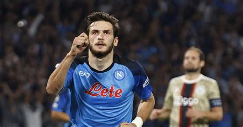 뉴캐슬 손흥민 빼닮은 흐비차 당장 영입해야