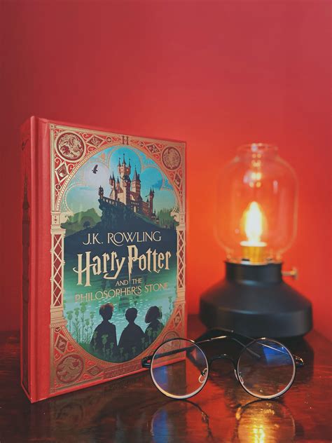 Was finally able to get the MinaLima edition! : r/harrypotter