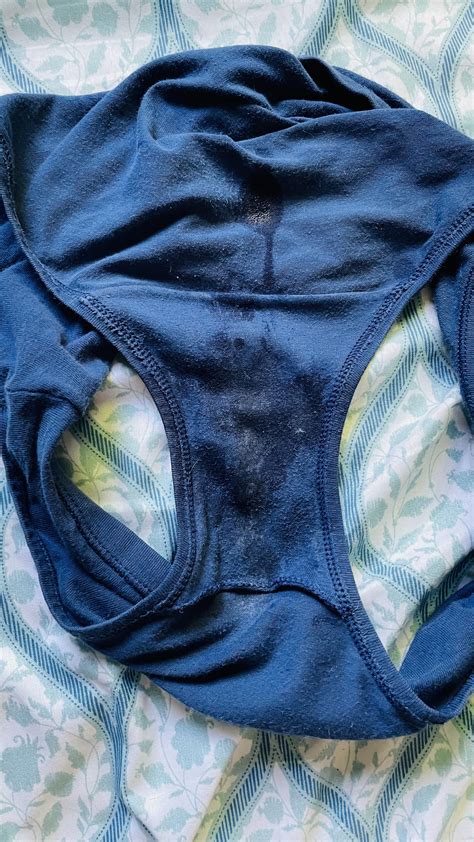 Quite The Distribution… 🤭😳😘🤤 Scrolller