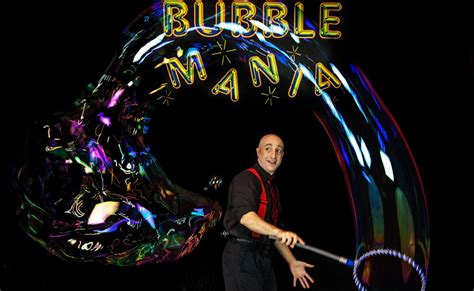Bubblemania Science Art And Comedy Da Vinci Science Center