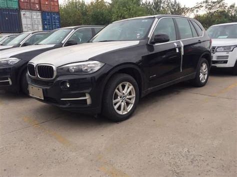 天津港买最便宜车2018款中东宝马x5爆卖 新浪汽车