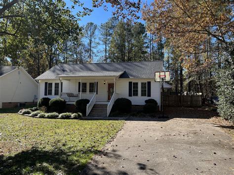 476 Shawnee Dr Louisburg Nc 27549 House Rental In Louisburg Nc