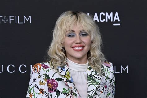 Miley Cyrus Sets Streaming Record With Flowers Single