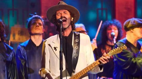 Leiva Y Robe Iniesta ¿cómo Surgió La Colaboración Entre Leiva Y Robe Iniesta