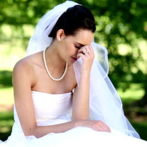 Вместо подарък младоженец опрощава 20 лв дълг на булката си за рождения й ден За Жената