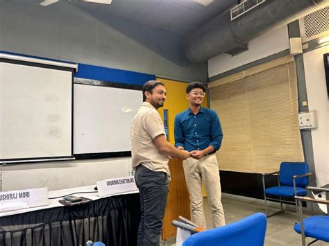 Om Thakkar On Linkedin 18 Year Old Upsc Nda Topper Worlds Largest Trekking Ngo Founder The