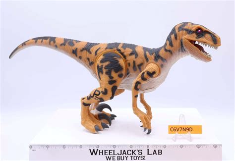 Utahraptor Jp22 Raptor Ripper Jurassic Park 1994 Kenner Action Figure