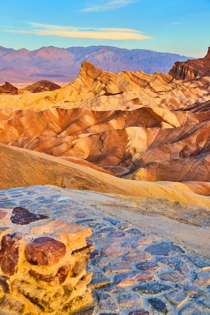 Premium Photo Hiking Path Leading To Iconic Sunrise Colors At