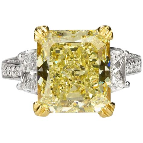 Gorgeous 305 Carat Asscher Cut Platinum Diamond Ring At 1stdibs 4