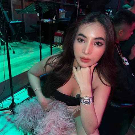 Pich Shop លក់នាទ្បិកាតំលៃក្រោមទីផ្សារ