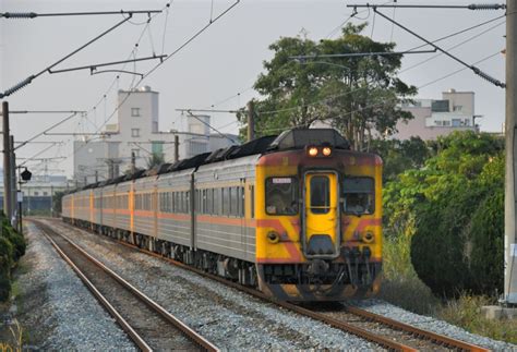 癒しの島 台湾鉄道の2019年冬の旅 Part3 最後の行李列車を追う Drfc Ob デジタル青信号