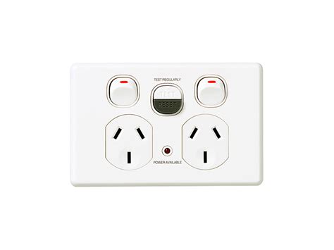 Gpo Double Black Double Pole 10a With Centre Switch For Inverter Safiery