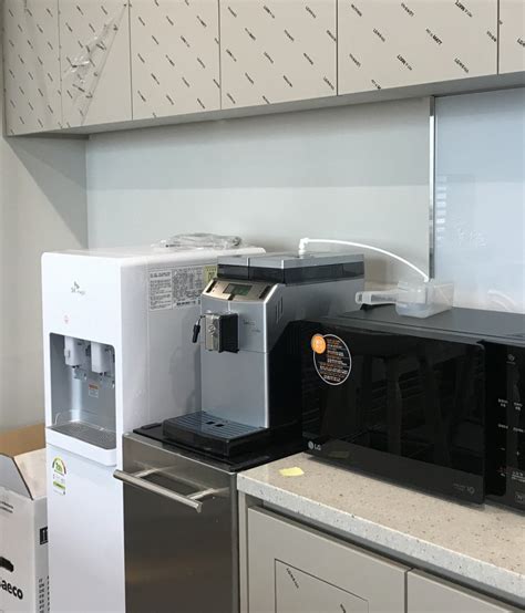 전자동커피머신렌탈 설치사례 사무실커피머신 필립스 세코 리리카 플러스 성남시 분당구 가비아씨엔에스 설치건 판테온커피 판테온커피