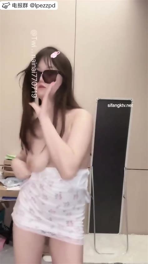 桃柒柒 01 Eporner