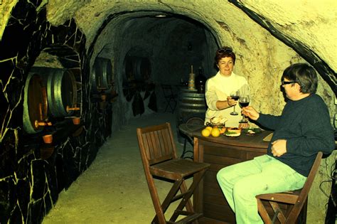 Винный Погребок "Подкова": Погребок фотогалерея