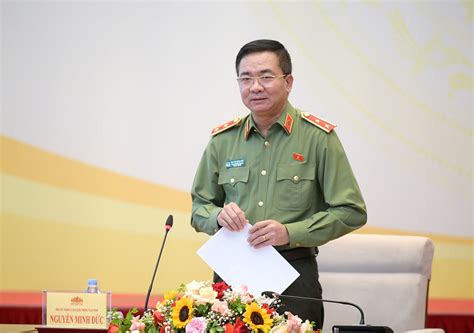 Trung Tướng Nguyễn Minh Đức Cần Giải Quyết Lỗ Hổng Quản Lý Sau Vụ