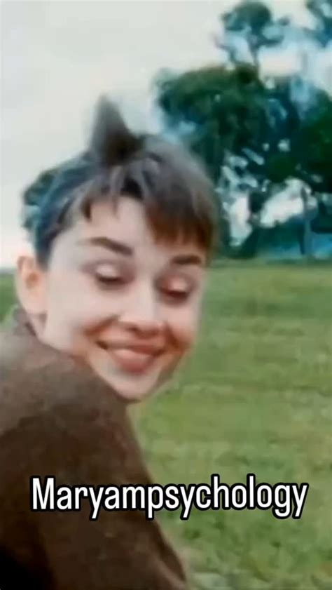 زن بودن کار سختی است🌹 زن یعنی زندگی☘️ عشق غرور مادر🥀 مشاوره