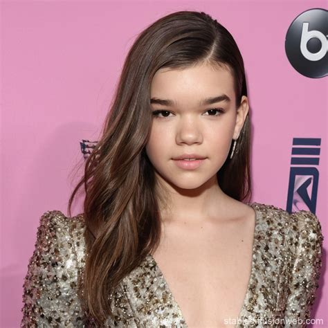 Hailee Steinfeld Portrait Stable Diffusion Online