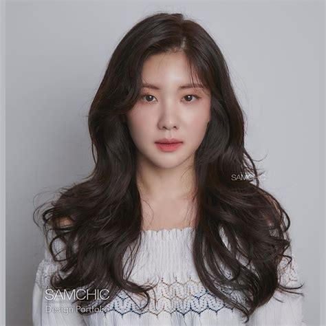 긴머리에 있는 Samchic 쌤시크님의 핀 헤어스타일 아이디어 자연곱슬머리 긴 헤어스타일