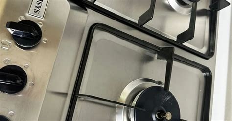 요청사항도 잘 들어주고 꼼꼼히 작업 해주셨을뿐만 아니라 놓칠 수 있는 부분도 친절히 알려주셨습니다 숨고 숨은고수