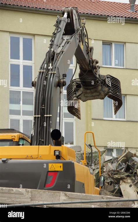 Excavator Boom High Resolution Stock Photography And Images Alamy