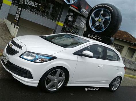 Onix Rebaixado Com Rodas Volcano Axxis Aro