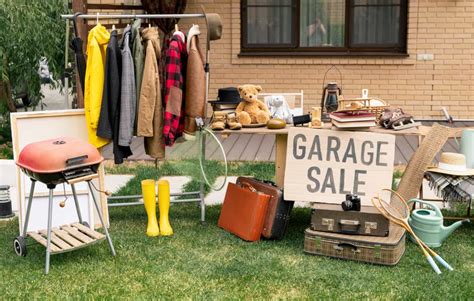 9 Secrets Of A Successful Garage Sale • Everyday Cheapskate