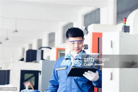 Visual Factory Photos And Premium High Res Pictures Getty Images