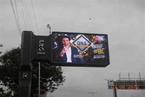 Sourabh Raaj Jain Unveils New Avatar As Zee News Dna Show Host Media Infoline