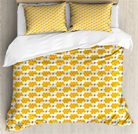 Cartoon Duvet Cover Set Bumble Bee Along Honey Comb Pattern Hexagonal Themed Illustration