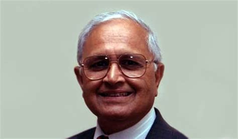 Dr Munir Ahmad Khan
