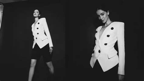 ब्रेकअपची चर्चा असतानाच अनन्या पांडेचे हे फोटो व्हायरल अभिनेत्रीने