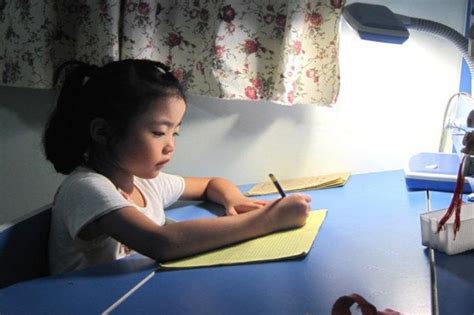 课后辅导孩子写作业，从未如此简单！ 凤凰网视频 凤凰网