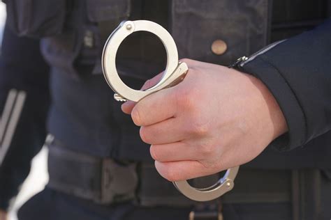 Köln: Smart-Home-System erkennt Einbruch – Polizei nimmt Duo fest ...