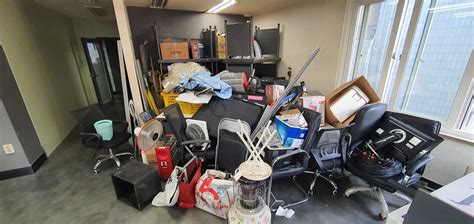 강남구 역삼동 사무실이전 사무실정리 폐가구 책상수거 의자수거 폐기물 처리 해드렸습니다 행복한정리 가정폐기물처리 정리정돈 서비스