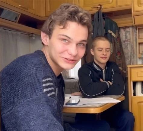 Отдыхают Слава Копейкин СЛОВО ПАЦАНА ВКонтакте