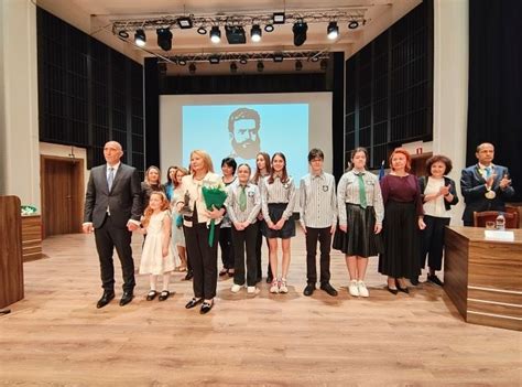 Колективът на ППМГ „Акад Иван Ценов“ получи „Наградата на Враца” снимки