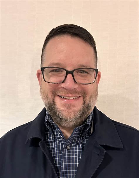 Robert Davis The Pie News