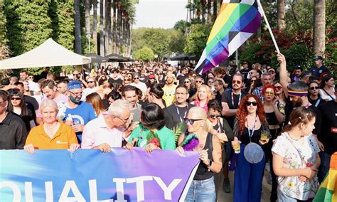 Κόντρα Accept ΕΛΑΜ για φωτογραφία από το Pride Η ΚΑΘΗΜΕΡΙΝΗ